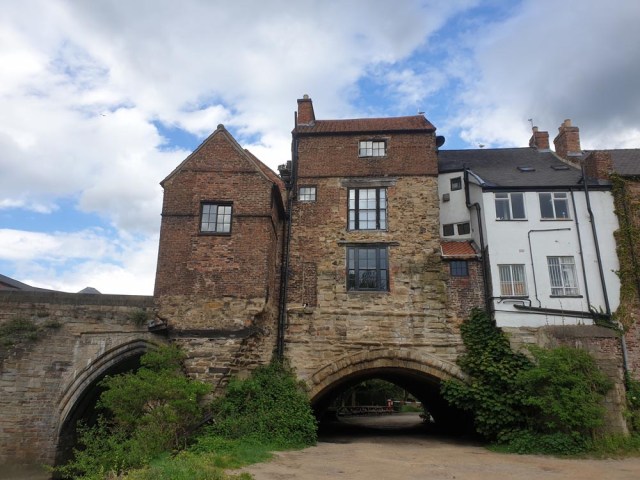 elvet-bridge-arch-buildings | The Quiet Writer